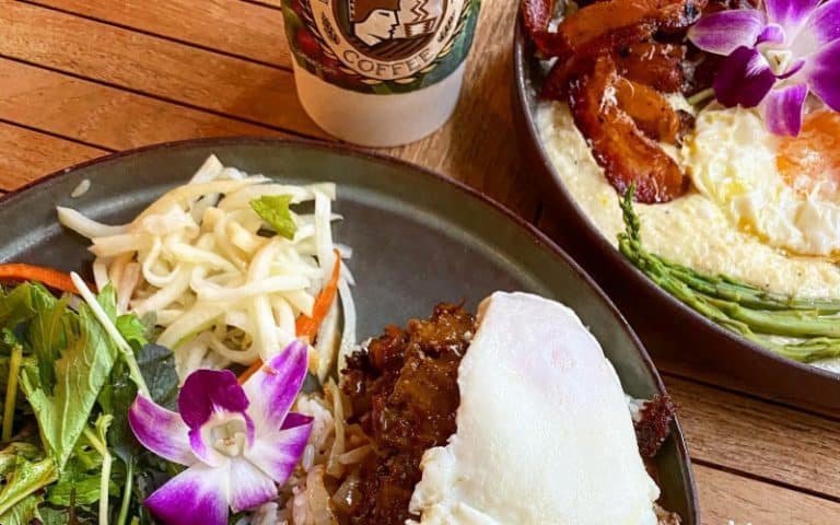 24 Restaurants That Serve the Best Breakfast in Oahu (2023)