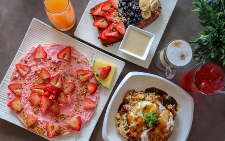 24 Restaurants That Serve the Best Breakfast in Oahu (2023)