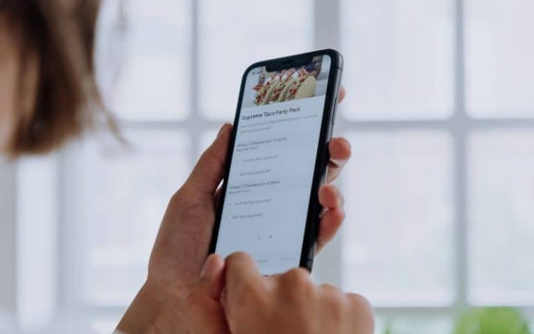 18 Best Hawaii Travel Apps You Need For Your Trip (2023)