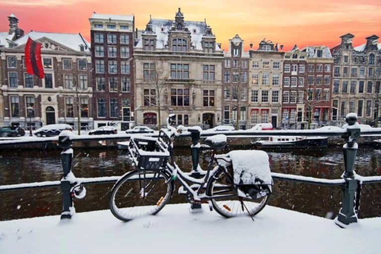 Ultimate Guide to Traveling to Amsterdam in February (2025)